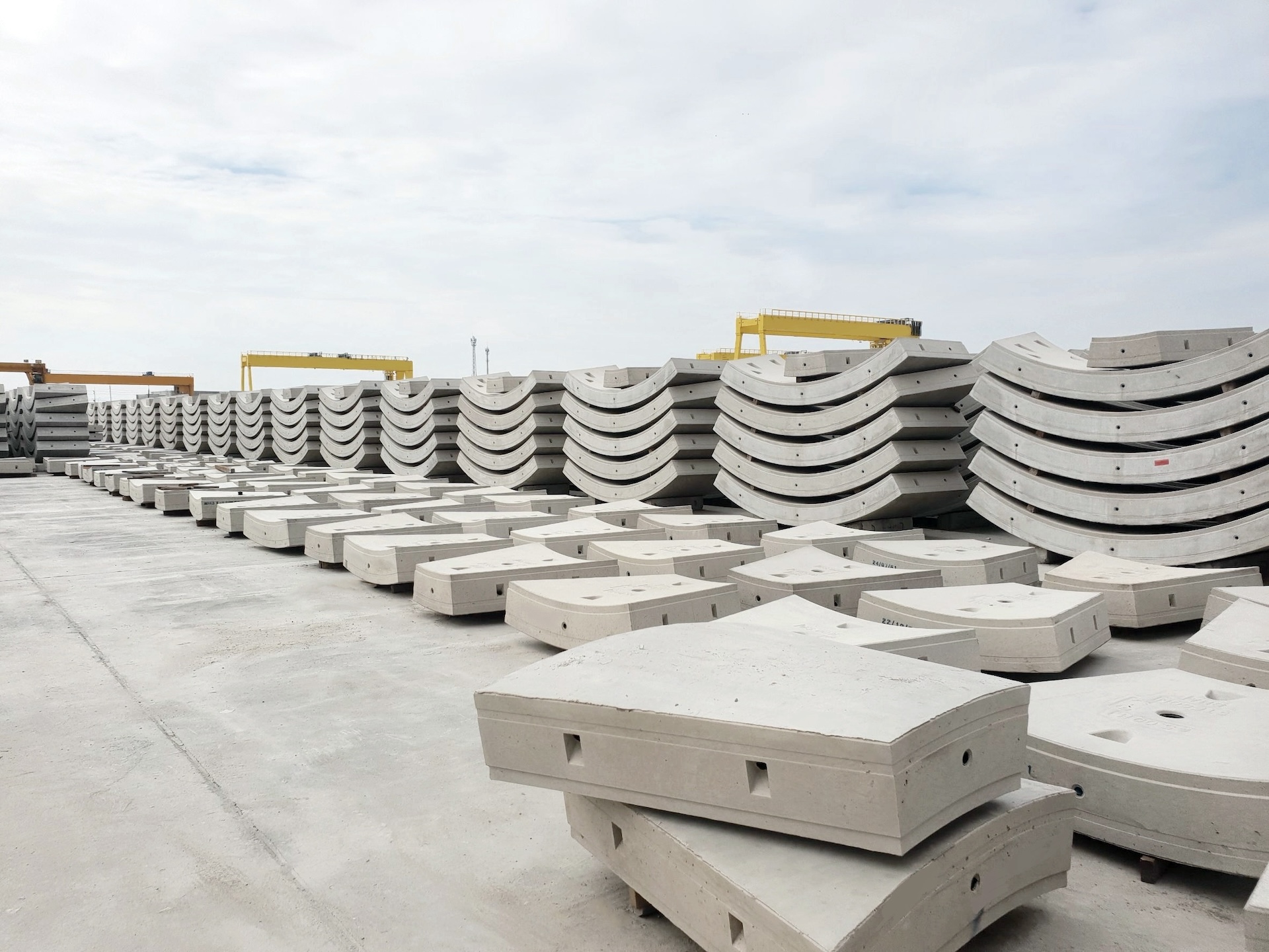 ITALCARRELLI, innovative handling solutions